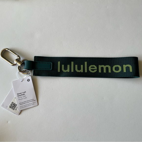 lululemon athletica | Accessories | Lululemon Never Lost Keychain Green ...